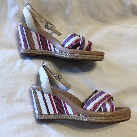 UGG | Shoes | Ugg Striped Sandals | Poshmark